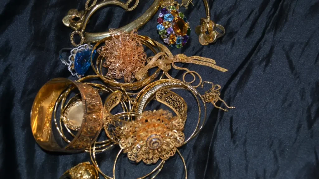Buy Estate Jewelry & Gold Bullion | Solomon's Gold
