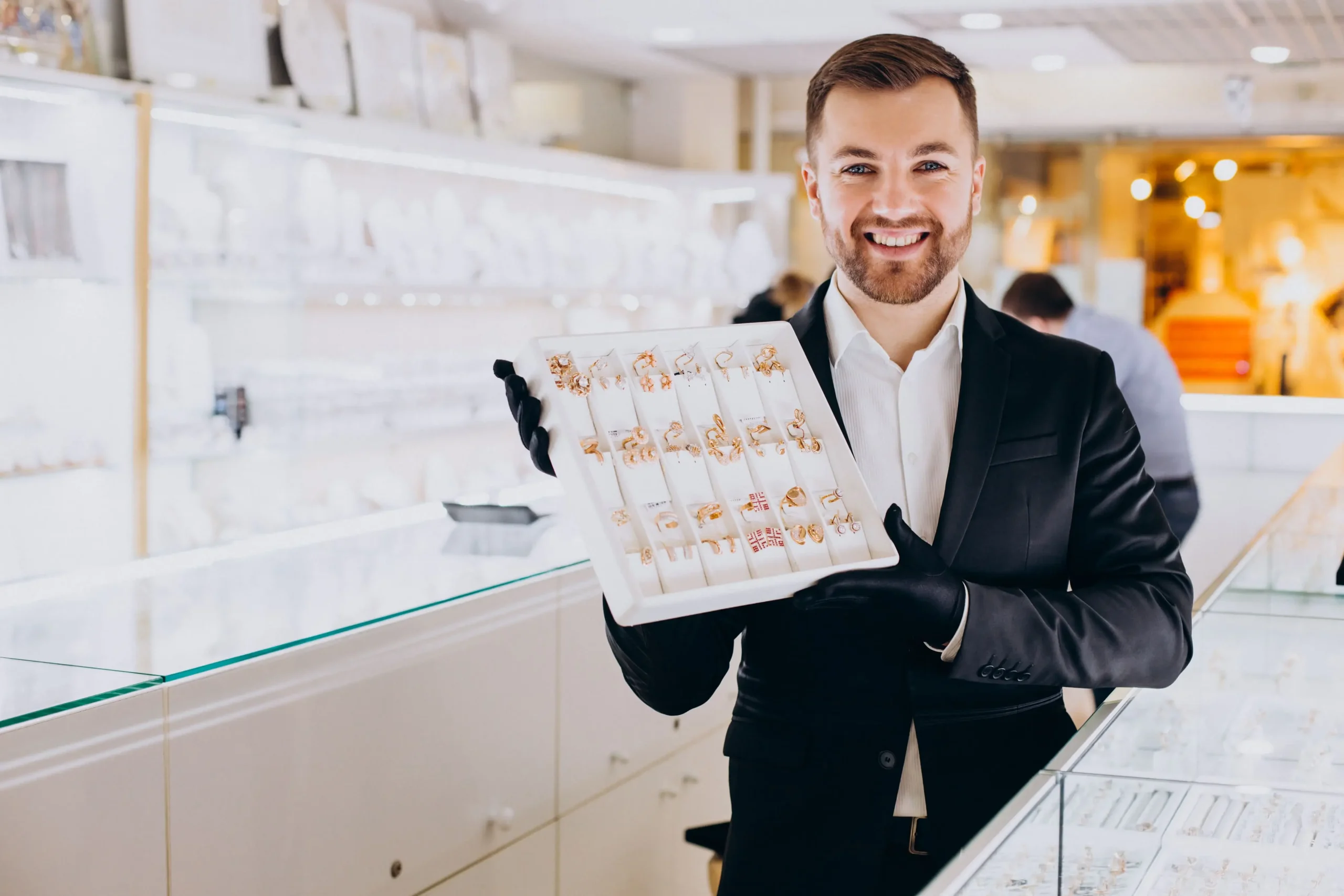 Top Reasons Why People Choose 'We Buy Gold' Services - Solomon's Gold